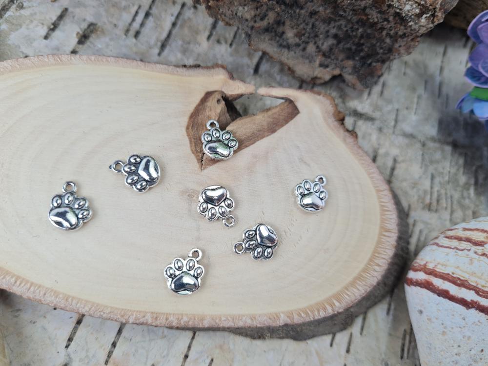 Prívesok kovový- labka, starostriebro | U Mirky | Kreatívne potreby